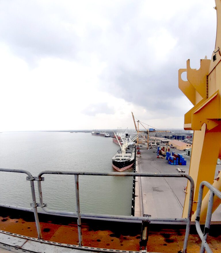 Industry News | Port of Beira Receives Longest Container Ship Ever to ...